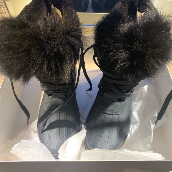 Moose Knuckles | Shoes | Moose Knuckles Mens Size 2 Gatineau Boots ...